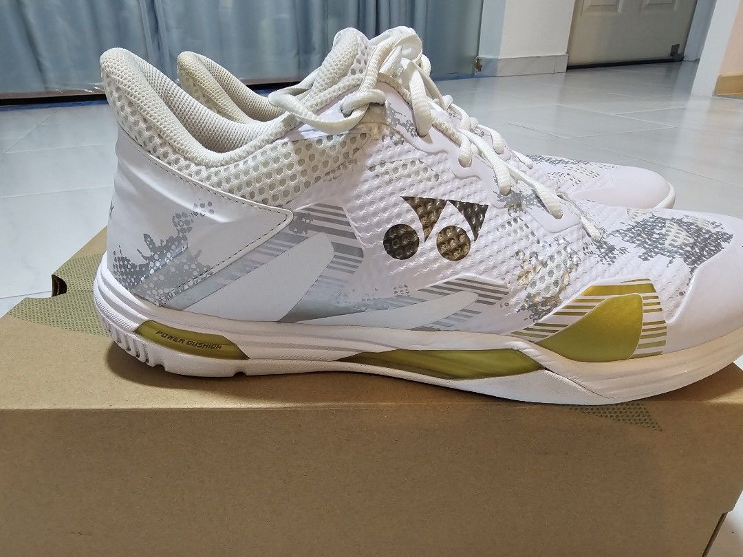 Yonex Eclipsion Z Men Badminton Shoes - White/Gold, Sports Equipment ...