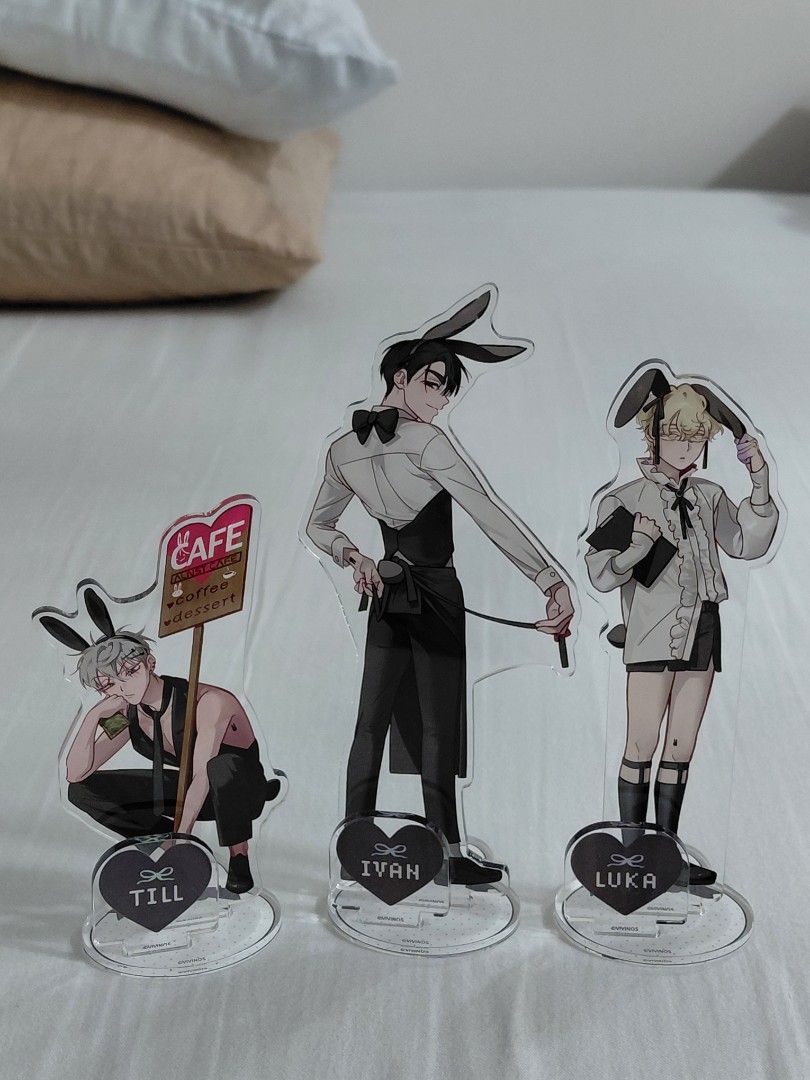 Alien Stage ALNST Bunny/ Baniste Popup Cafe Acrylic Stand - Luka, Ivan ...