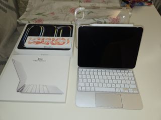 Apple iPad Pro (11 吋) 及 Magic Keyboard, 手提電話, 平板電腦, 平板電腦 - iPad - Carousell