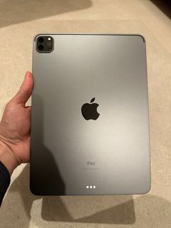 Apple iPad Pro (11 吋) 及 Magic Keyboard, 手提電話, 平板電腦, 平板電腦 - iPad - Carousell
