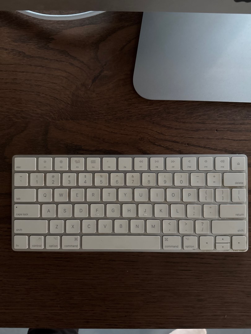 Apple Magic Keyboard - Silver, Computers & Tech, Parts & Accessories ...