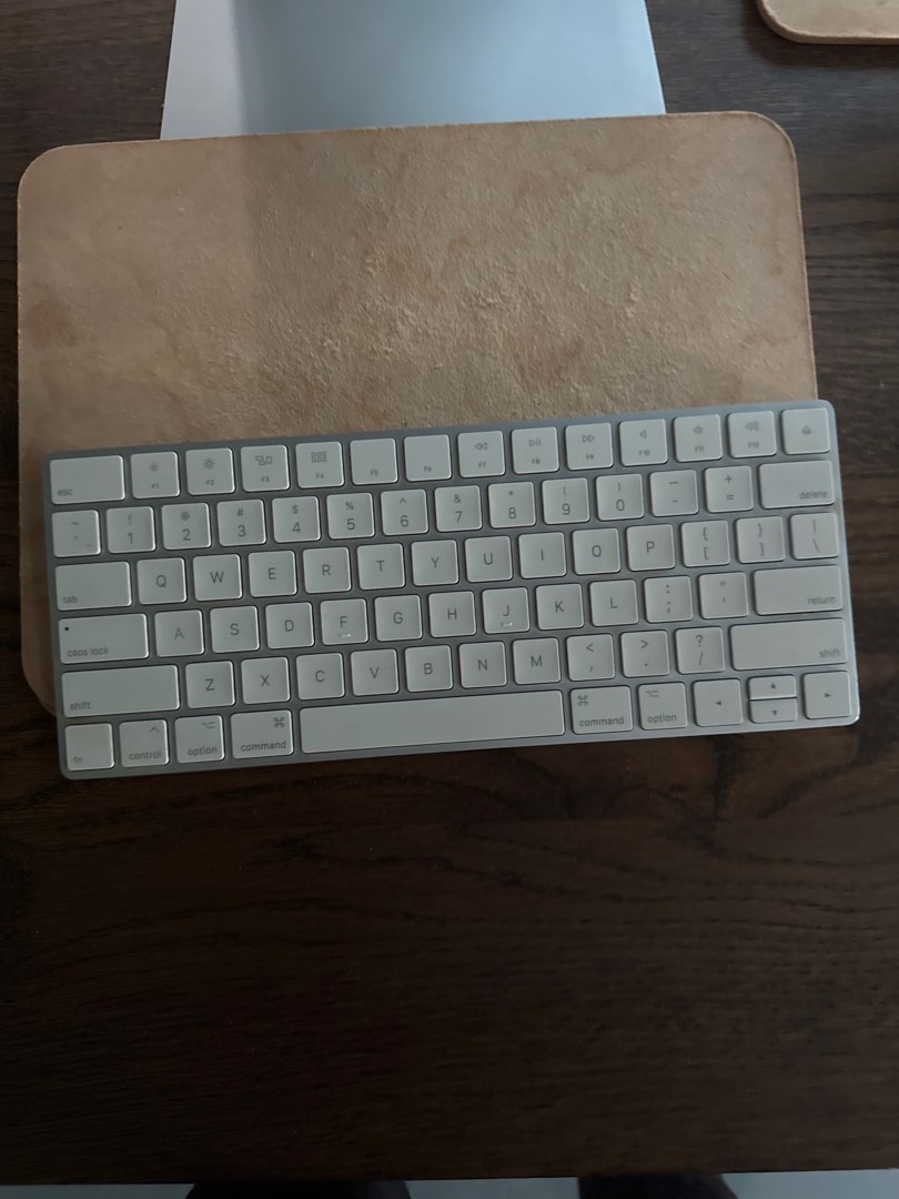Apple Magic Keyboard - Silver, Computers & Tech, Parts & Accessories ...