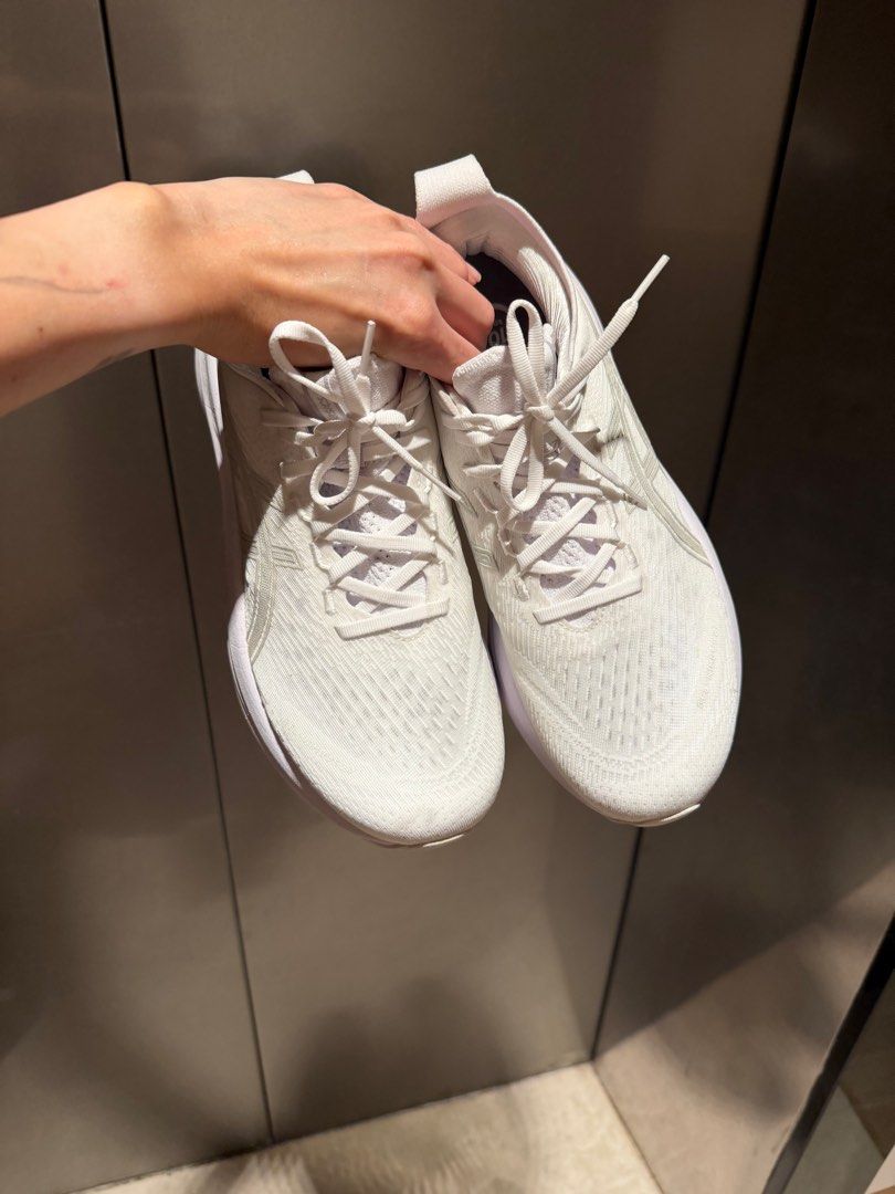 Asics Gel-Nimbus 27 White Running Shoes - US 9.5, Men's Fashion ...