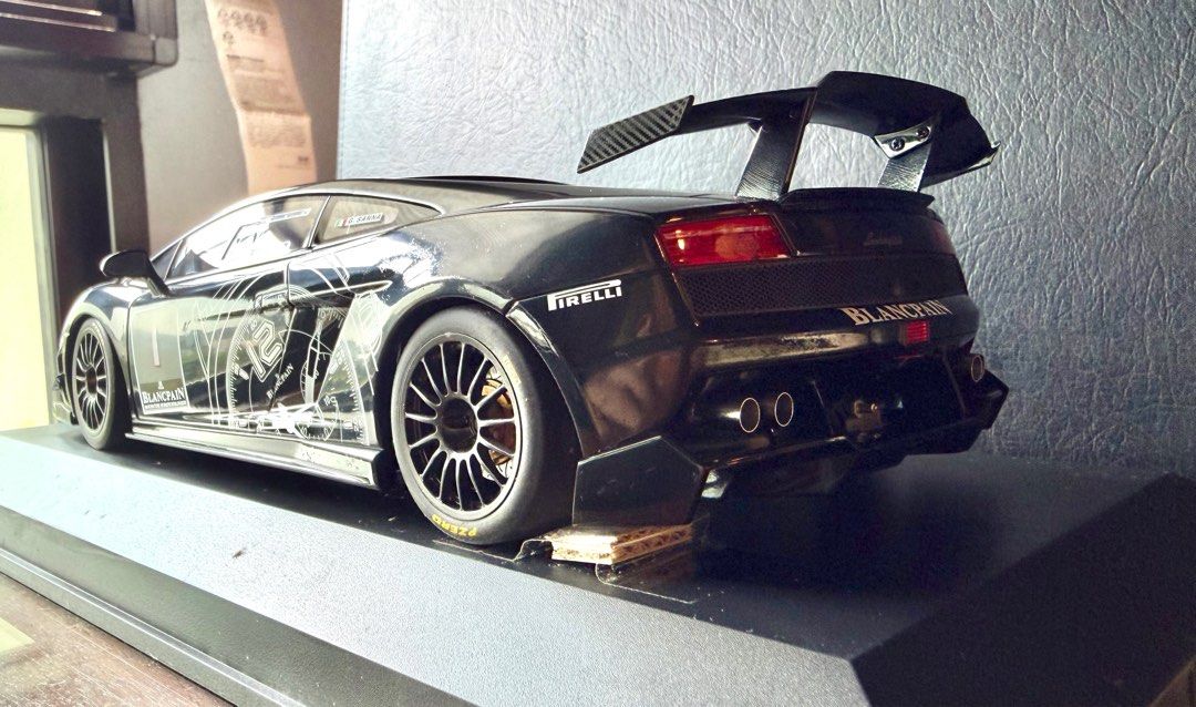 Autoart 1/18 Scale Diecast 74686 - Lamborghini Gallardo LP560-4 Super ...