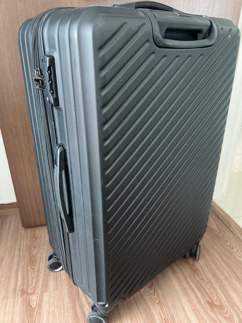 Black Hard-Shell Suitcase with Combination Lock, Hobbies & Toys, Travel ...