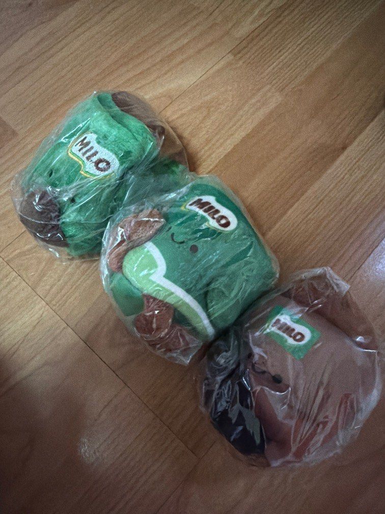 BN Milo Plushie Recycle Bag (Free Postage), Women's Fashion, Bags ...