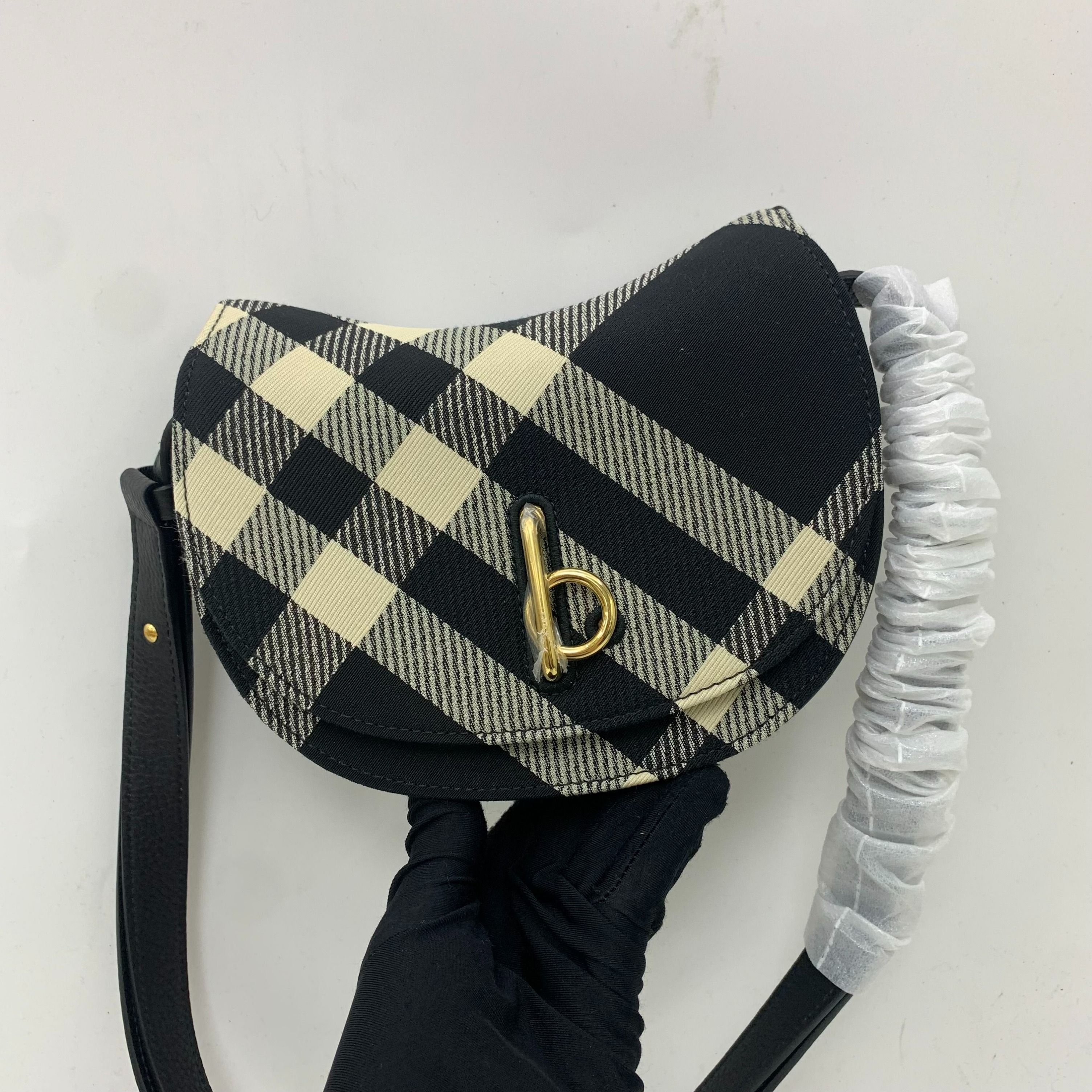 BURBERRY ROCKING HORSE MINI BAG 257059931 WE, Luxury, Bags & Wallets on ...