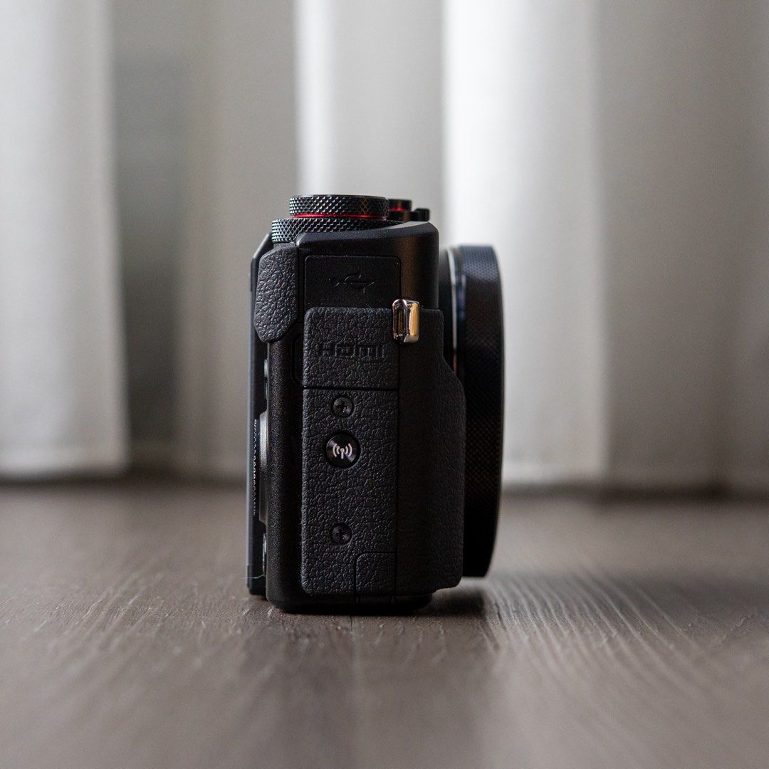 Canon PowerShot G7X Mark II, Photography, Cameras on Carousell