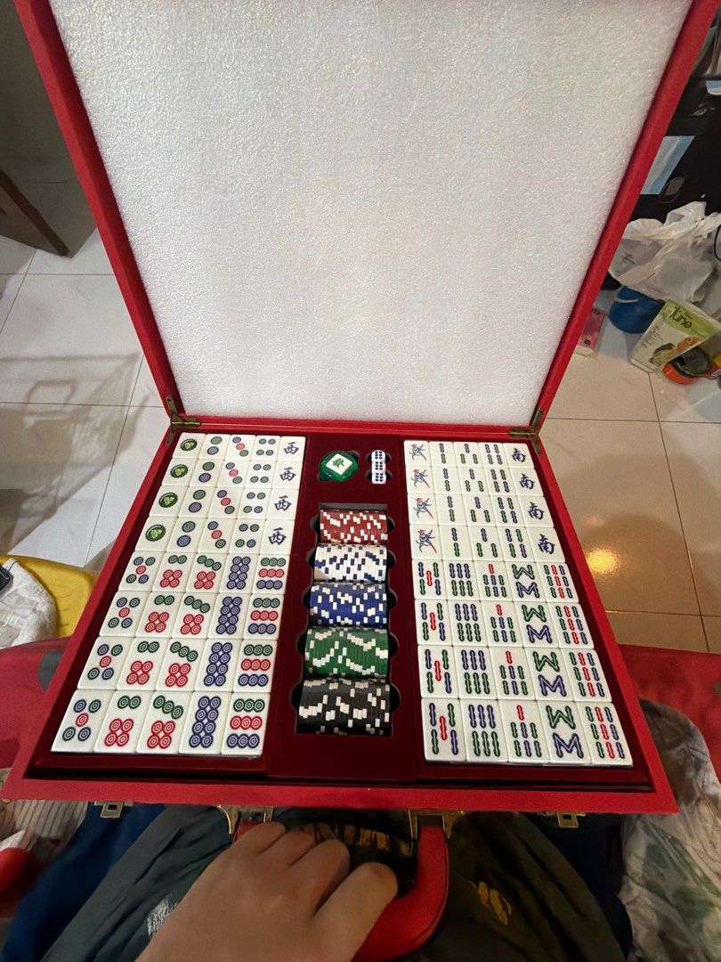 Carlsberg Mahjong Set - Complete Set unopened, Hobbies & Toys, Toys ...
