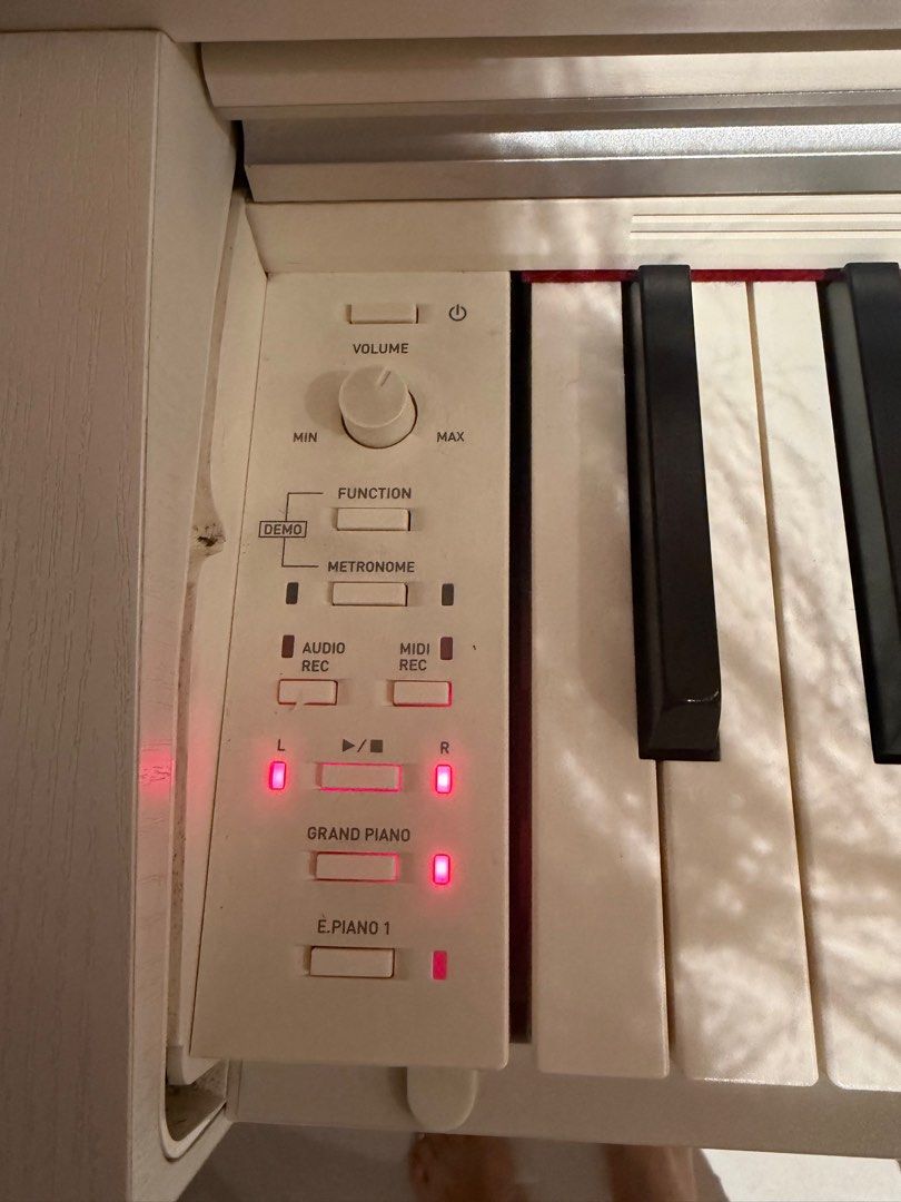 Casio Digital Piano - White, Hobbies & Toys, Musical Instruments on ...