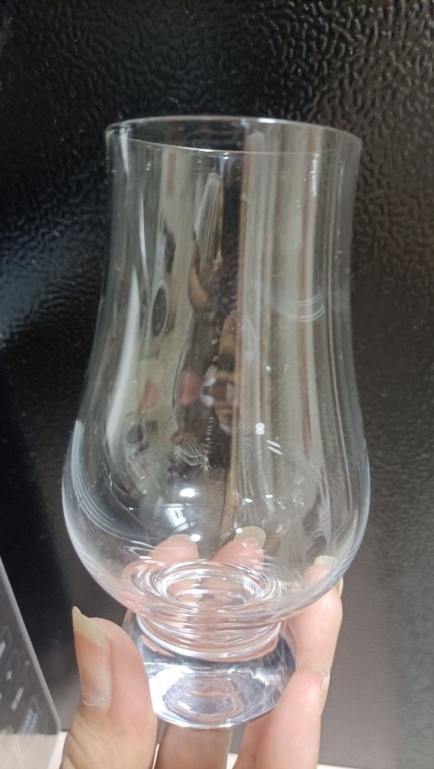 Clear Glass Tulip-Shaped Wine Glass, Furniture & Home Living ...