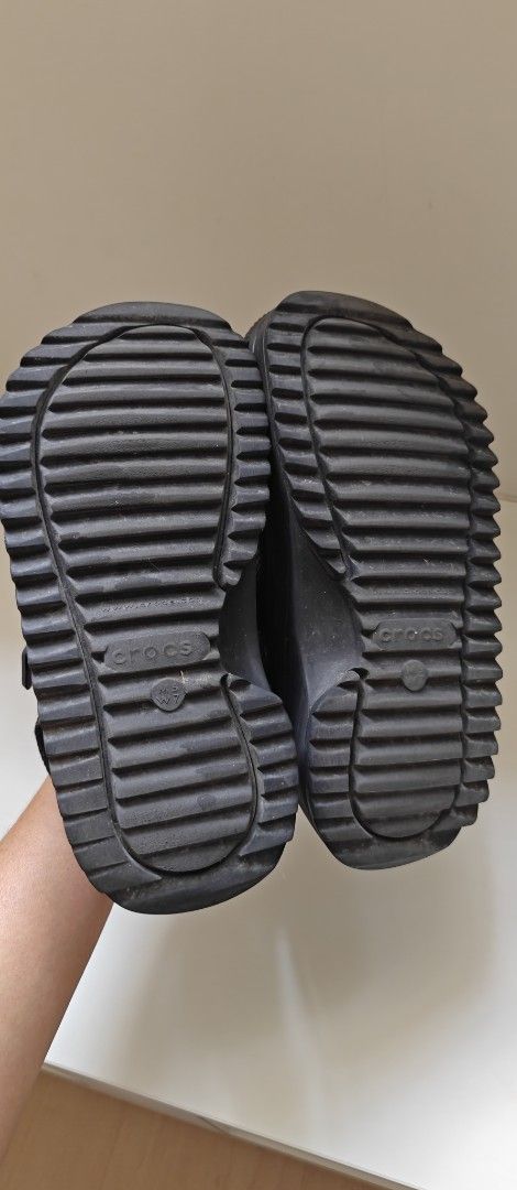 Crocs Classic Hiker Clog, Women's Fashion, Footwear, Sandals on Carousell