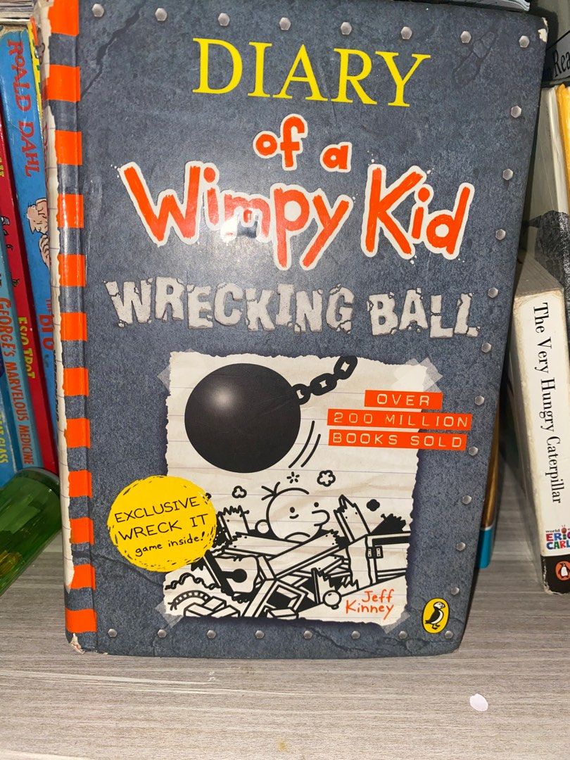 Diary of a Wimpy Kid Books - Dog Days & Wrecking Ball, Hobbies & Toys ...