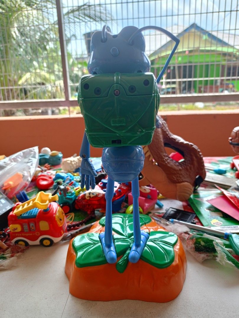 Disney Pixar A Bug's Life Flik Figure, Hobbies & Toys, Toys & Games on ...