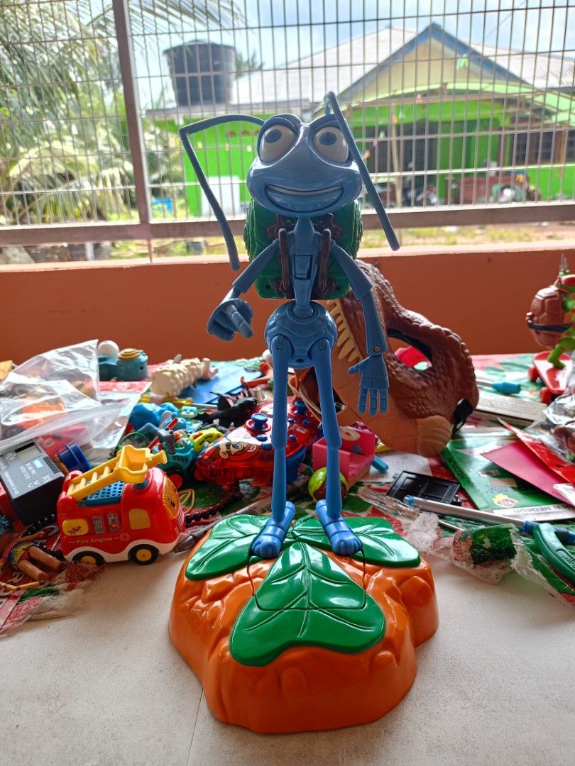 Disney Pixar A Bug's Life Flik Figure, Hobbies & Toys, Toys & Games on ...
