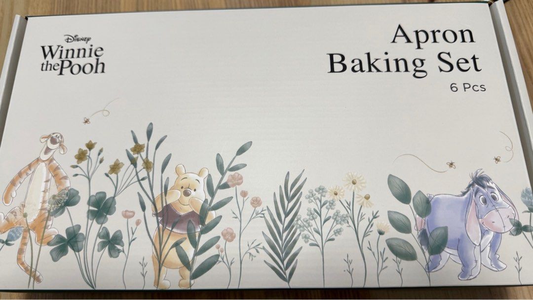 Disney Winnie the Pooh Apron Baking Set - 6 Pcs, Furniture & Home ...