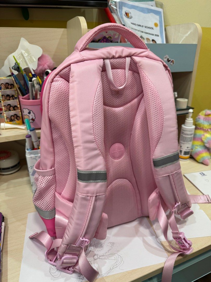 Dr Kong Ergonomic Schoolbag S size, Women's Fashion, Bags & Wallets ...