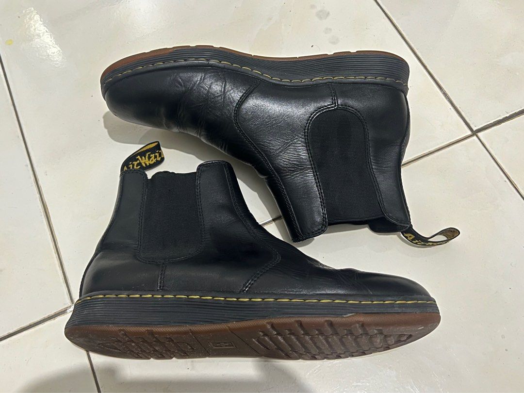 Dr. Martens Grayson Chelsea Boot 9uk, Men's Fashion, Footwear, Boots on ...