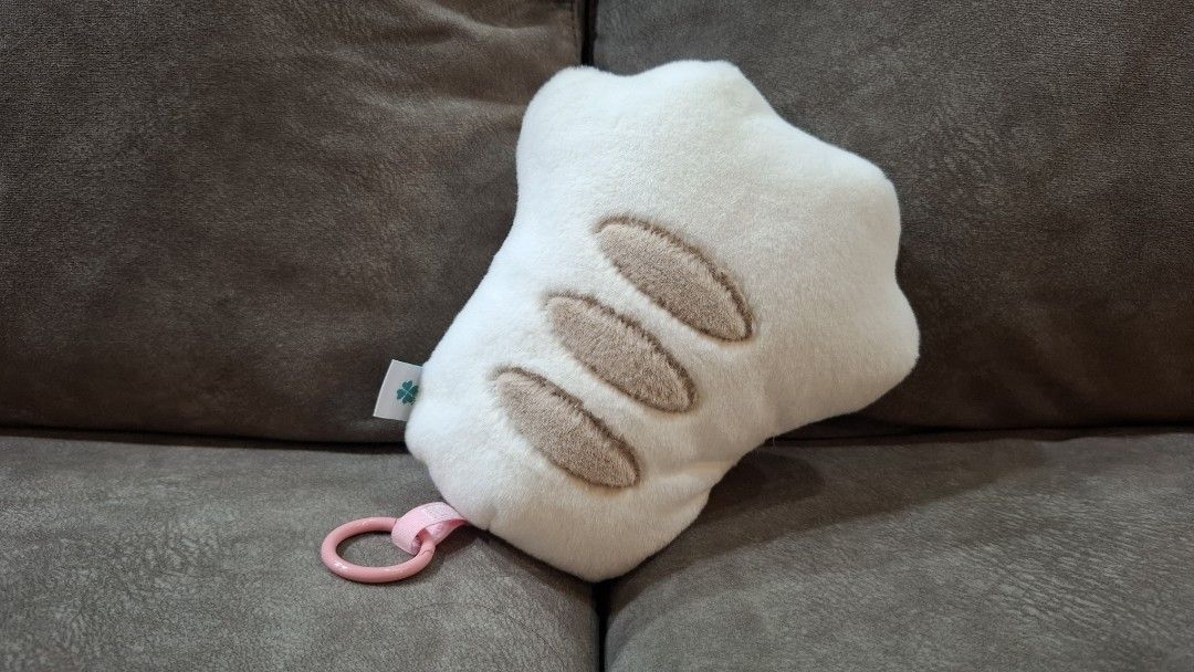 Funclaw Cat Paw Plushie Keychain, Hobbies & Toys, Toys & Games on Carousell