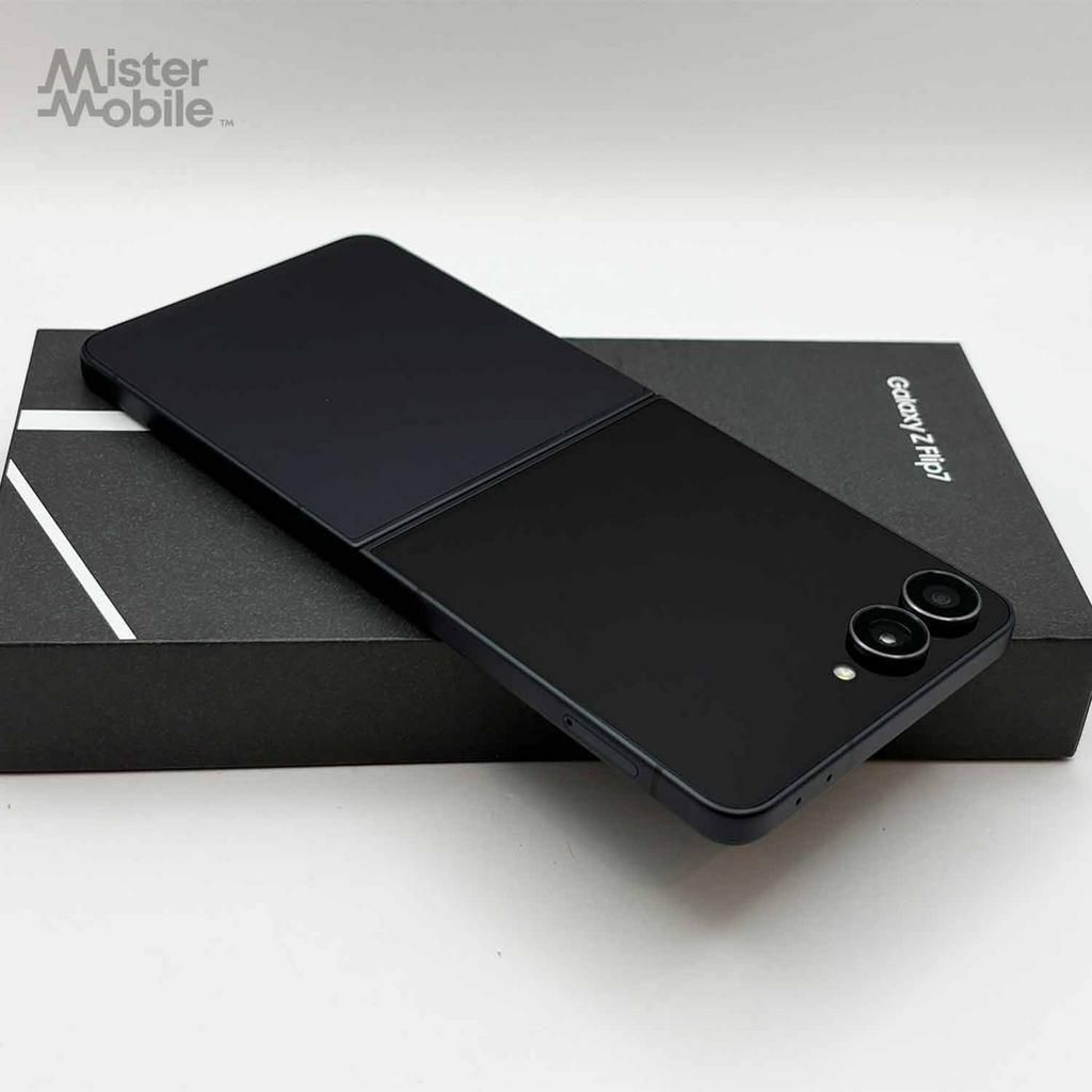 Galaxy Z Flip 7 256GB Jetblack, Mobile Phones & Gadgets, Mobile Phones ...