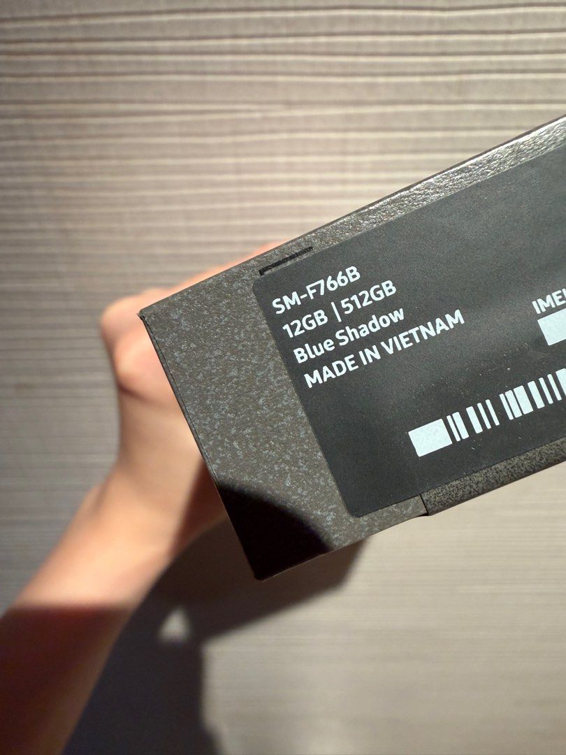 Galaxy Z Flip 7 Blue Shadow 512GB, Mobile Phones & Gadgets, Mobile ...