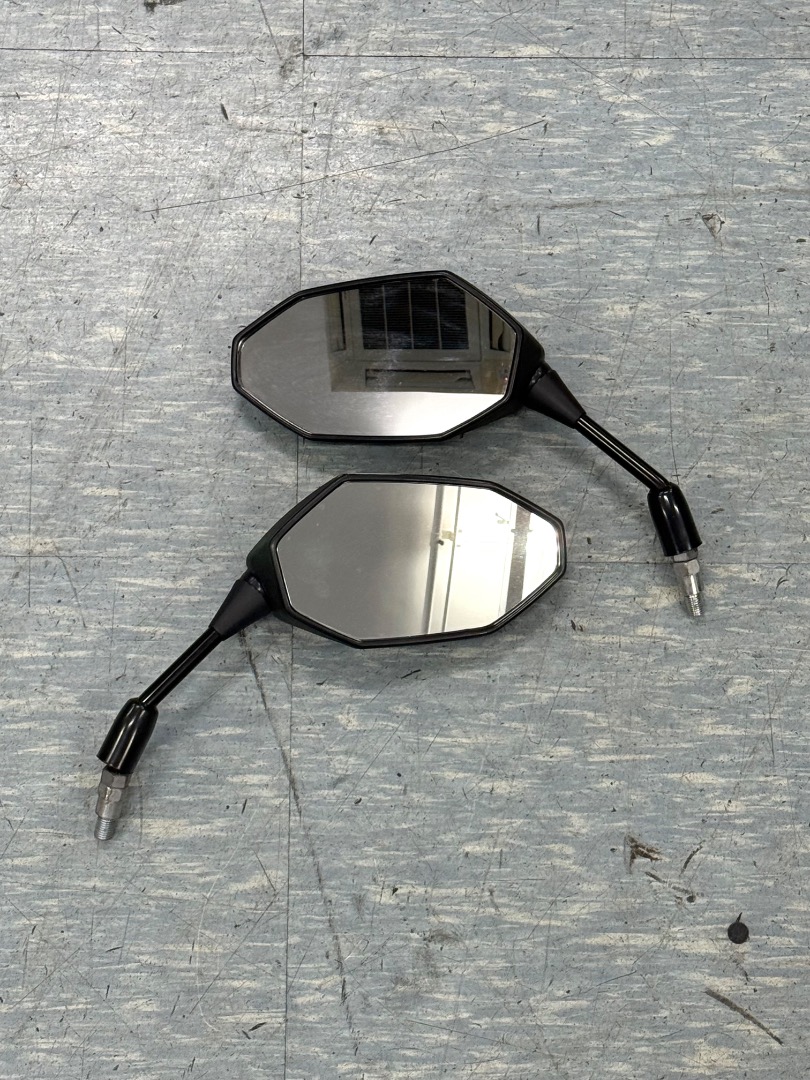 GOOD AS NEW Honda ADV 160 Original Side Mirrors, Motorcycles ...