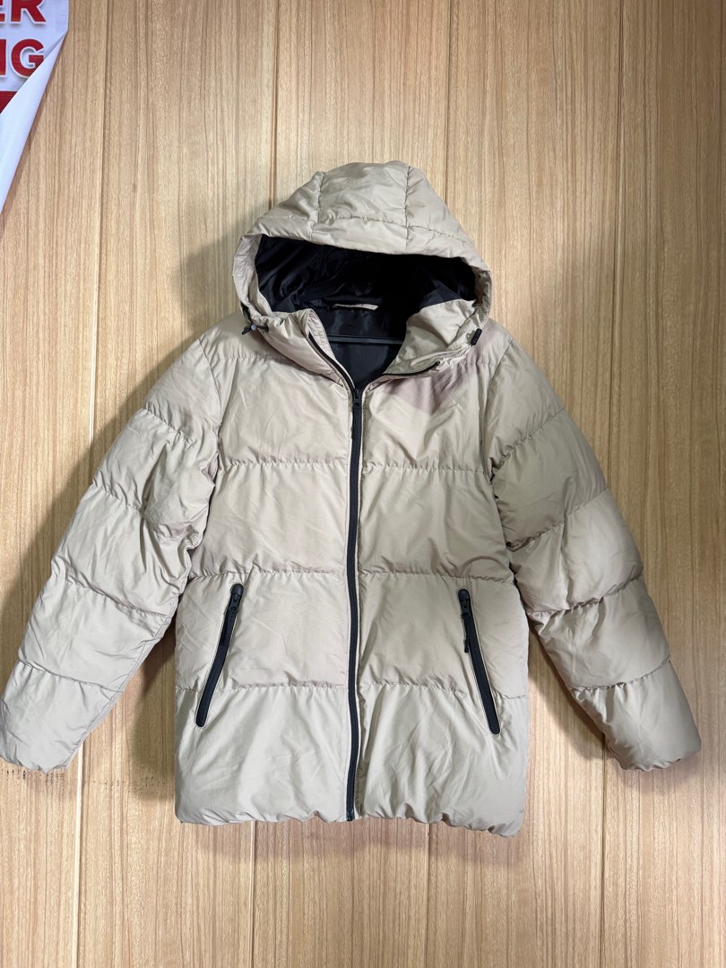 GU Puffer Jacket with Hood, Women's Fashion, Coats, Jackets and ...