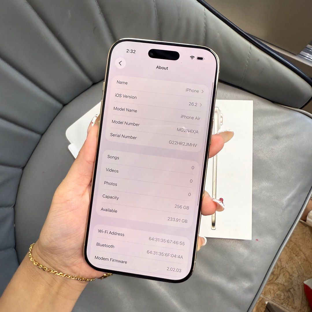 iPhone Air Light Gold 256GB, Mobile Phones & Gadgets, Mobile Phones ...