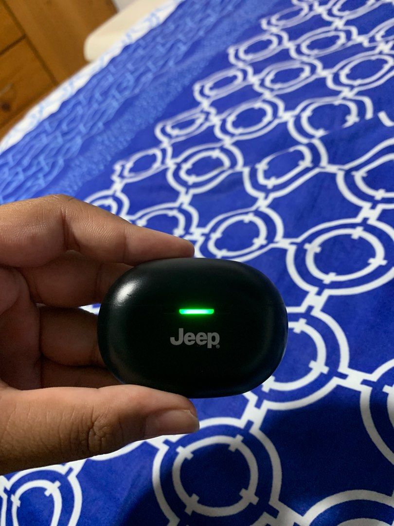 Jeep Wireless Earbuds - Black, Audio, Earphones on Carousell