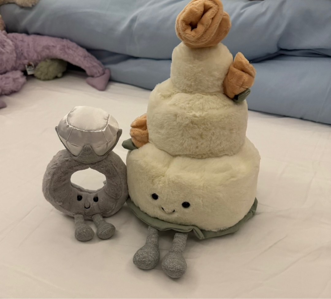 Jellycat Amuseable Wedding Cake, Hobbies & Toys, Toys & Games on Carousell