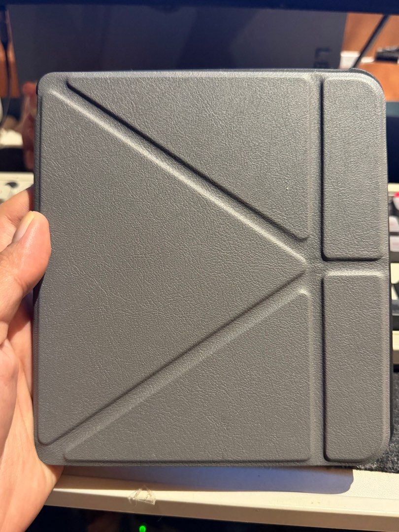 Kobo Libra Colour with Cover, Mobile Phones & Gadgets, E-Readers on ...