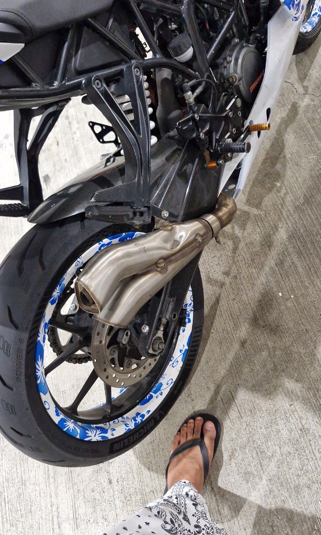 Ktm rc200 zard exhaust, Motorcycles, Motorcycle Accessories on Carousell