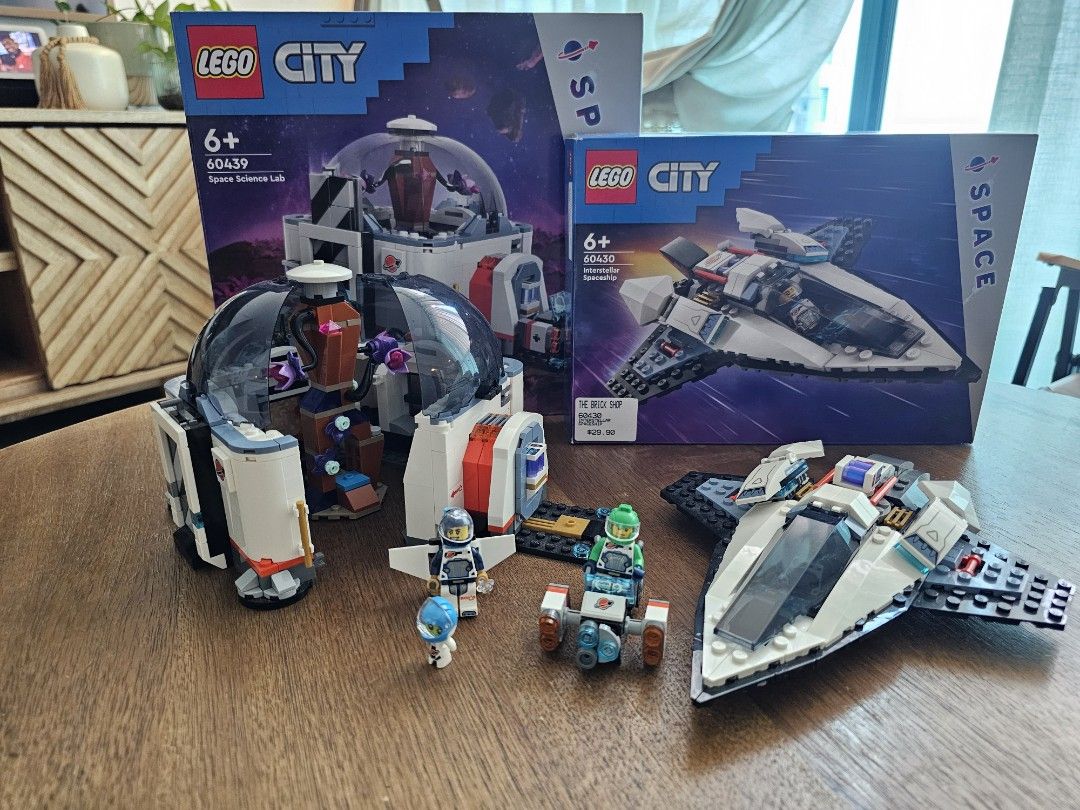 Lego 60439 space science lab + 60430 spaceship, Hobbies & Toys, Toys ...