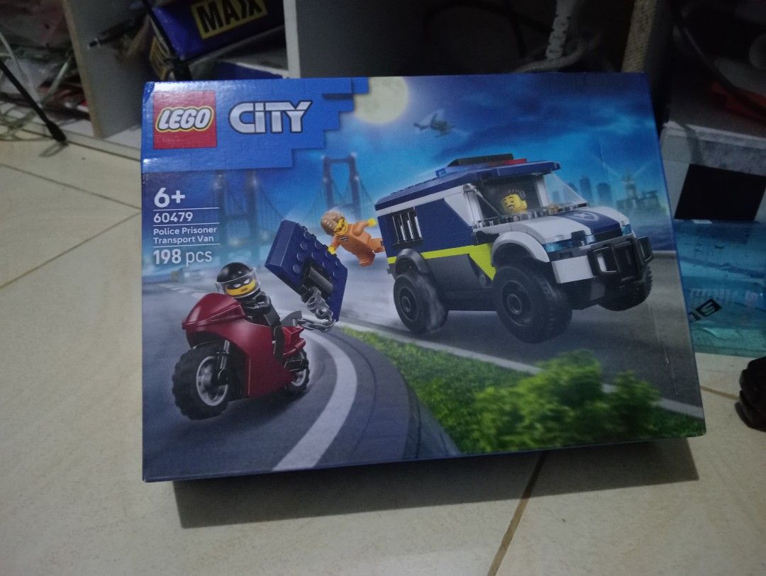 Lego City police prisonertransport Van 6+, Toys & Collectibles, Mainan ...