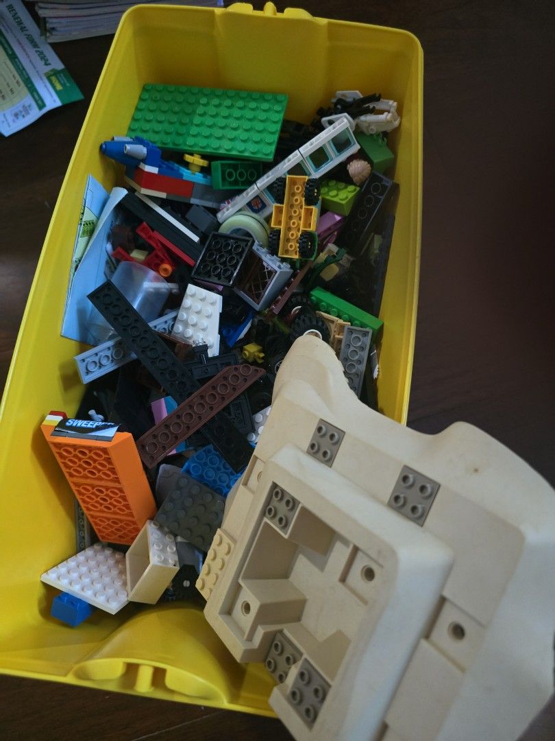 Lego classic Box, Hobbies & Toys, Toys & Games on Carousell