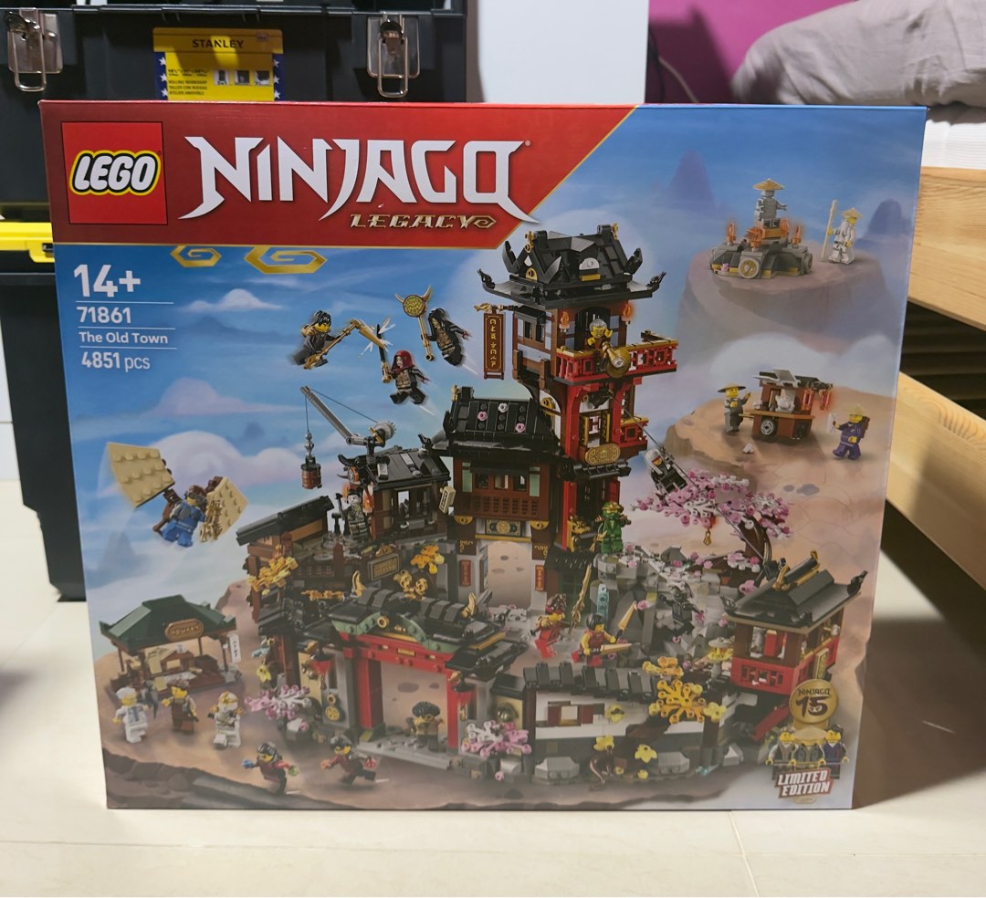 LEGO Ninjago Legacy 71861 The Old Town, Hobbies & Toys, Toys & Games on ...