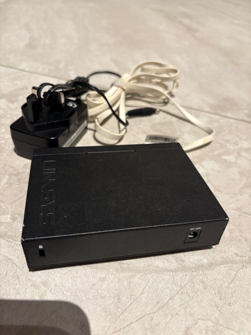 Linksys LGS105 5-Port Gigabit Switch, Computers & Tech, Parts ...