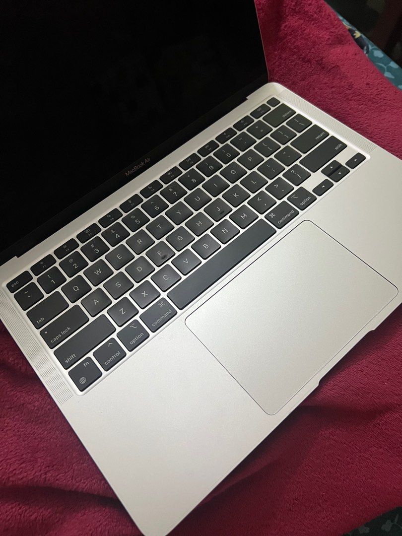 MacBook Air M1 256gb + mouse + VGA, Computers & Tech, Laptops ...
