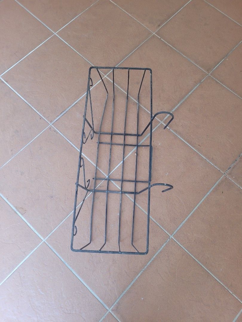 Metal Plant Hangers - Various Sizes and Styles, Furniture & Home Living ...