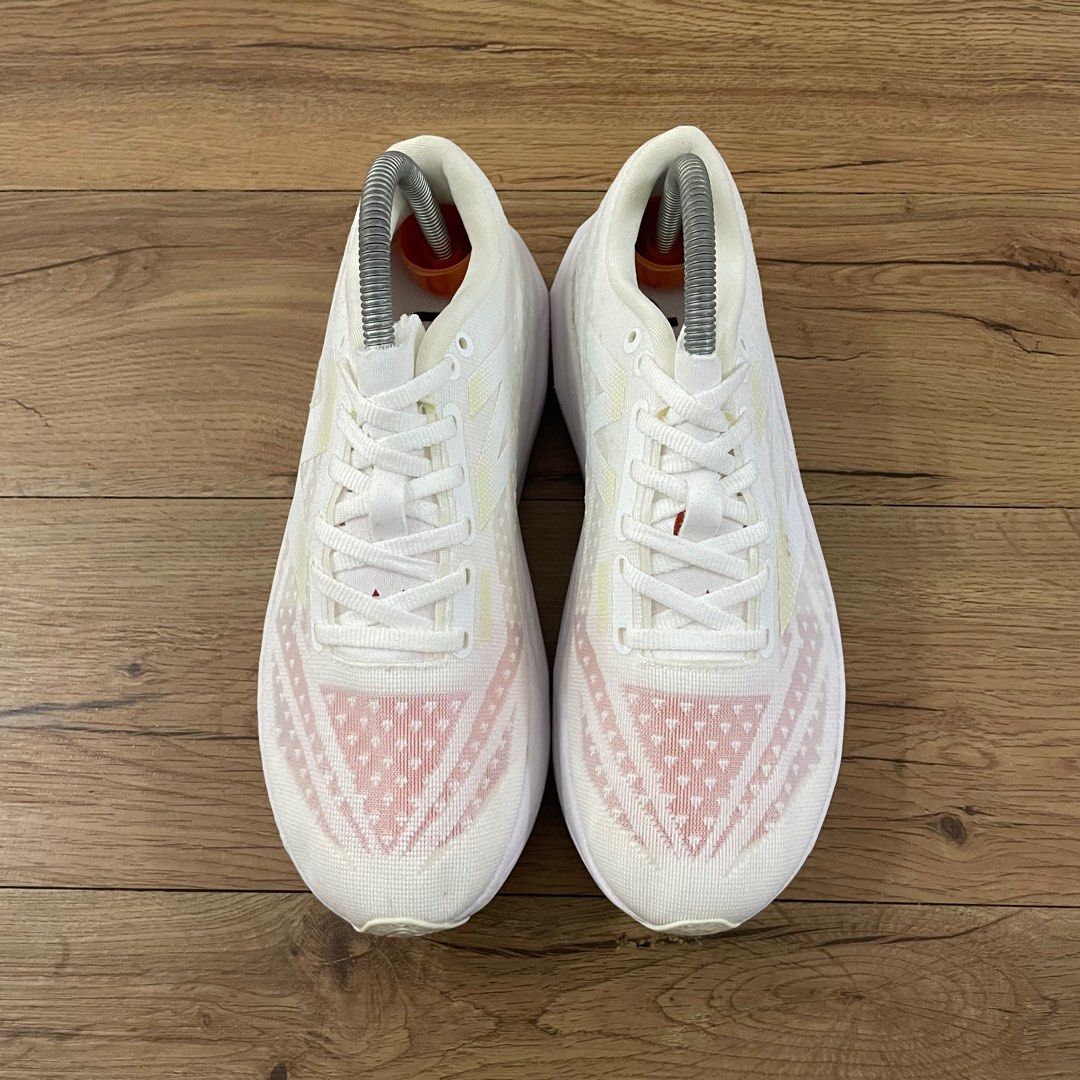 Nb fuelcell rebel v4 (6.5uk), Sports Equipment, Exercise & Fitness ...