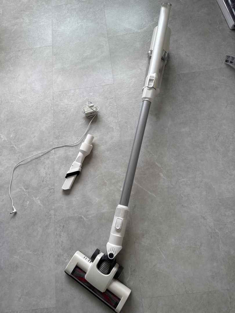 Novita Cordless Vacuum Cleaner - White, TV & Home Appliances, Vacuum ...