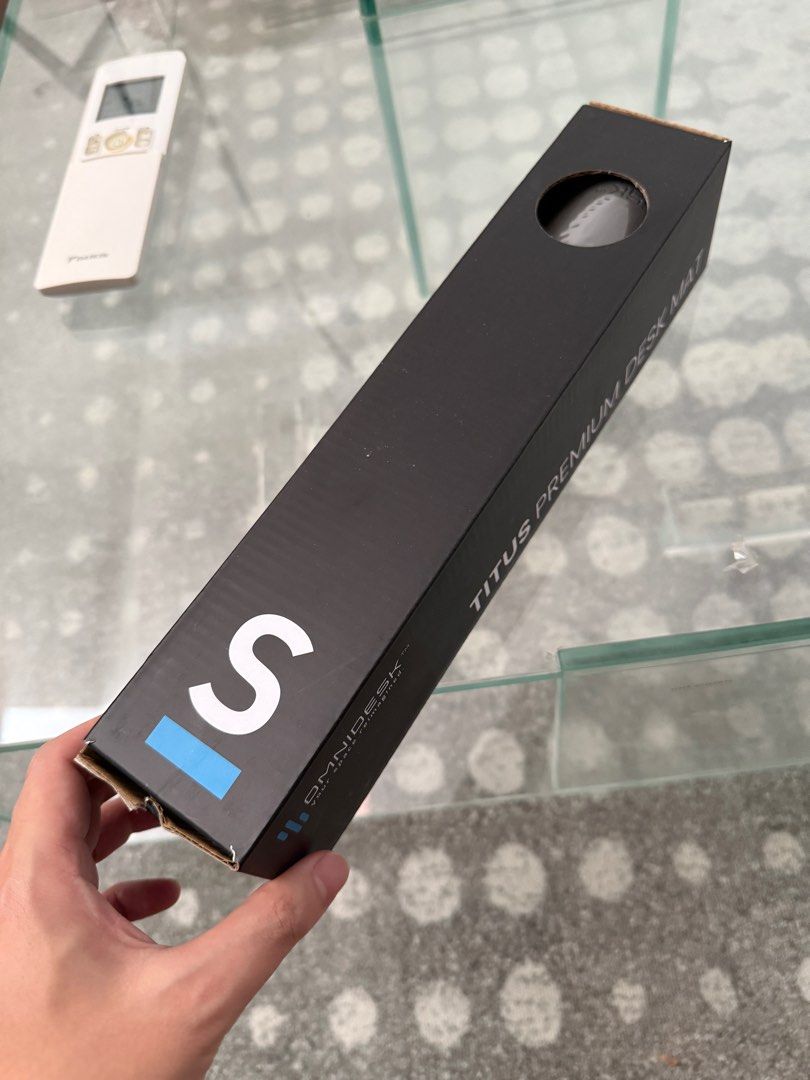 Omnidesk Titus Premium Desk Mat - Small, Computers & Tech, Parts ...