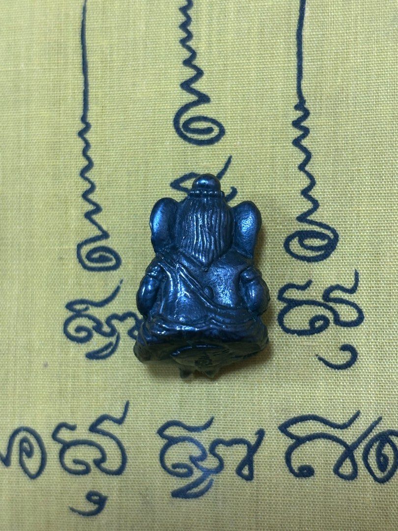 Phra Pikanet Roon 1, Hobbies & Toys, Religious Items on Carousell