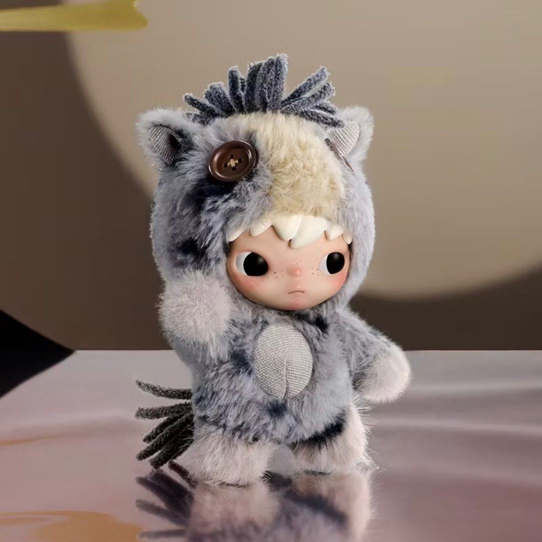 POPMART Have A Good Run Molly & Hirono, Hobbies & Toys, Toys & Games on ...