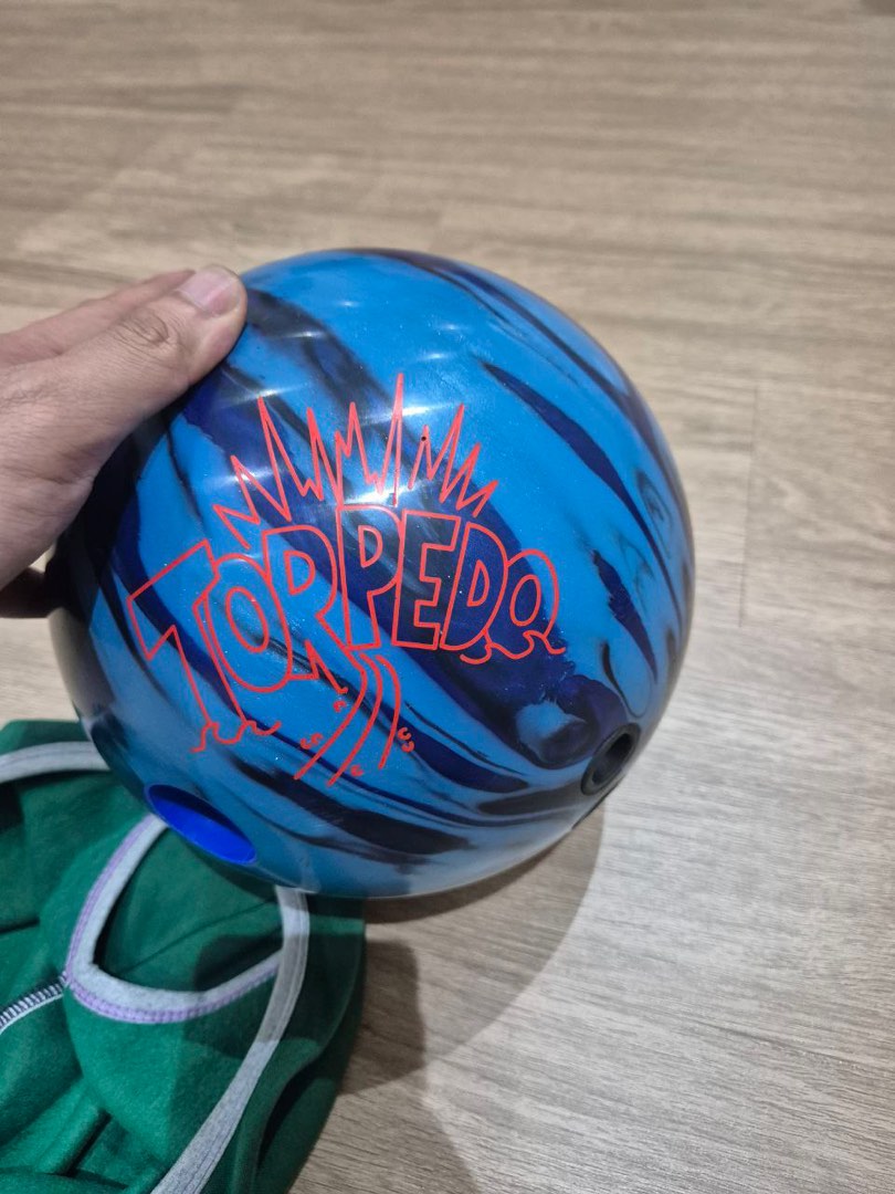 RADICAL TORPEDO MOTIV VENOM BOWLING BALL, Sports Equipment, Sports ...