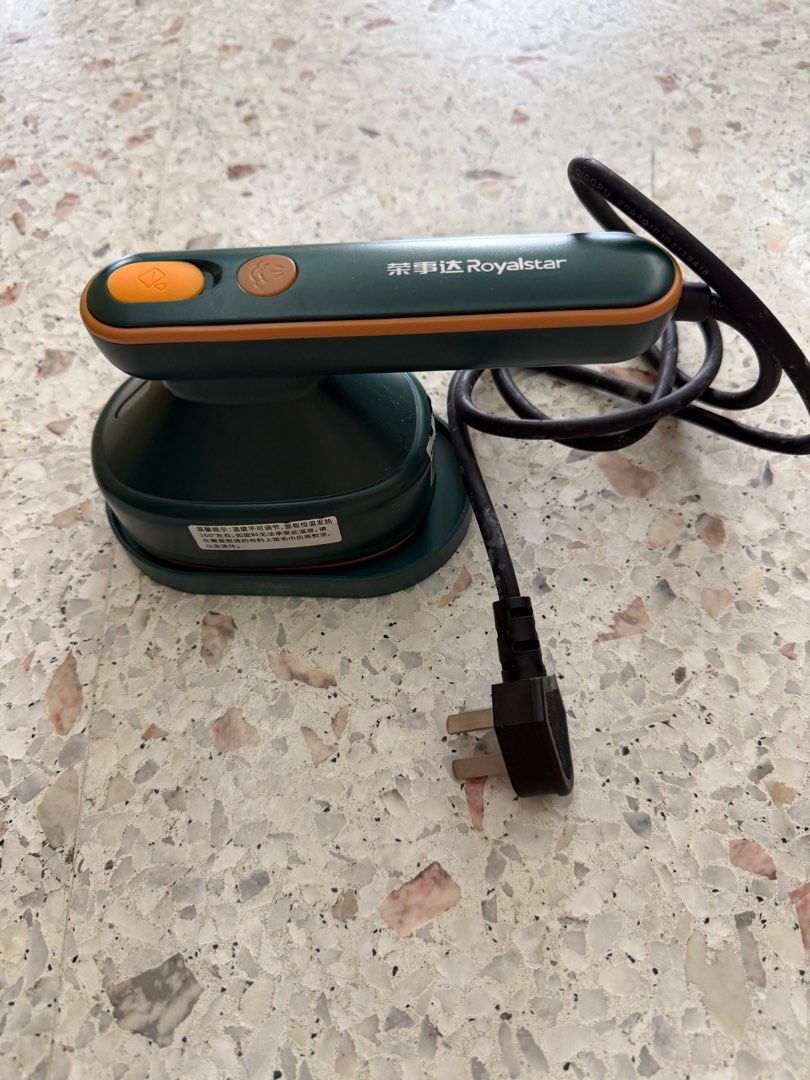 Royalstar Portable Travel Iron, TV & Home Appliances, Irons & Steamers ...