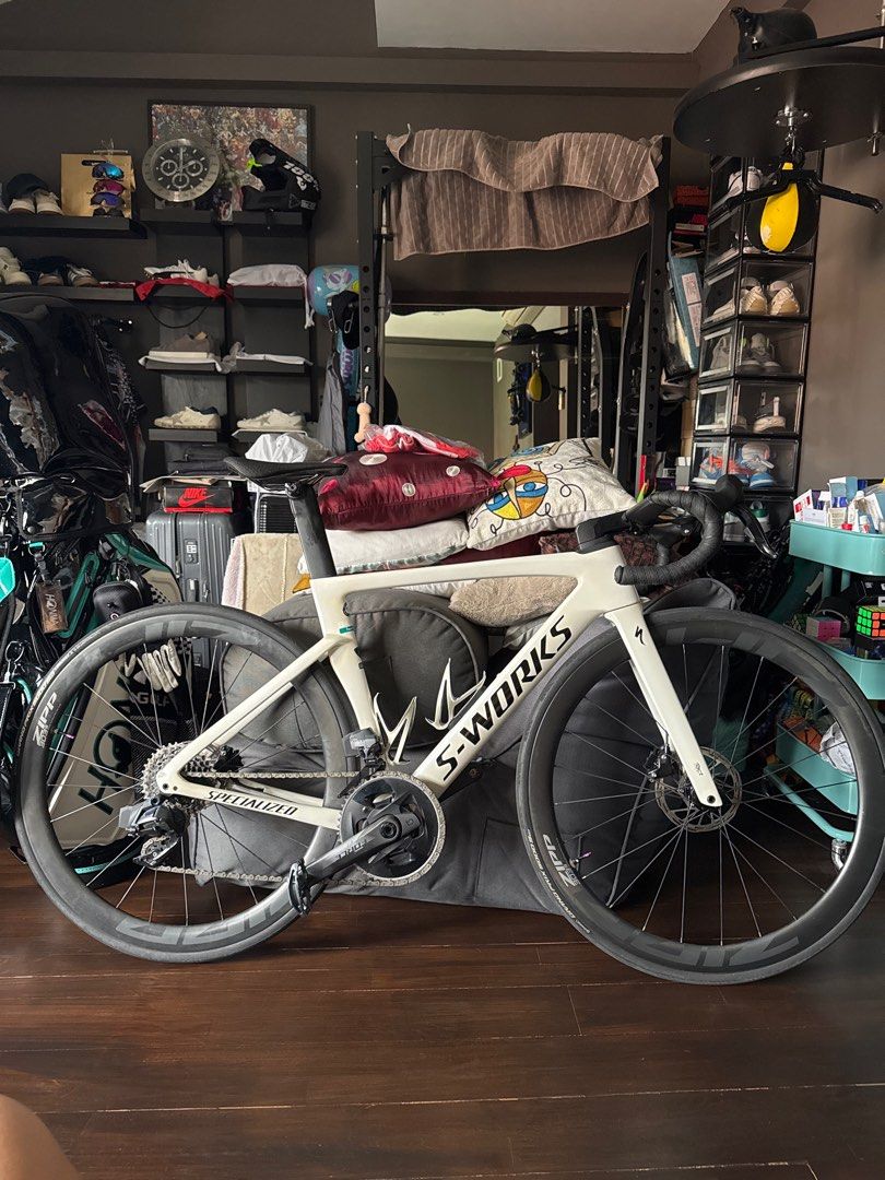 S works venge size 52, Sports Equipment, Bicycles & Parts, Bicycles on ...