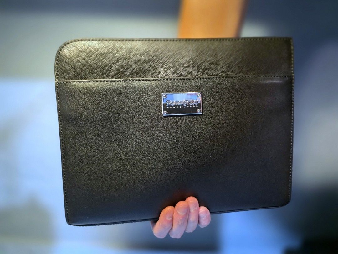 Samsonite Black Label Clutch, Women's Fashion, Bags & Wallets, Clutches ...