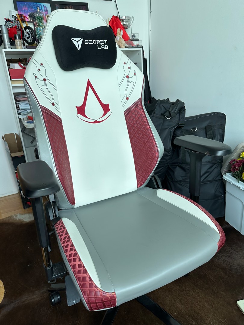 Secret Labs - Assassins creed XXL, Furniture & Home Living, Furniture ...