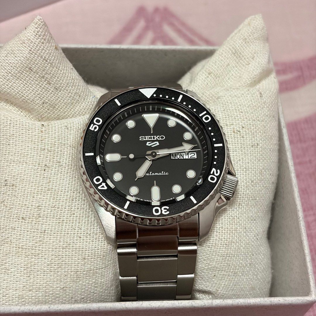 Seiko 5 Sports Automatic Watch, Men's Fashion, Watches & Accessories ...